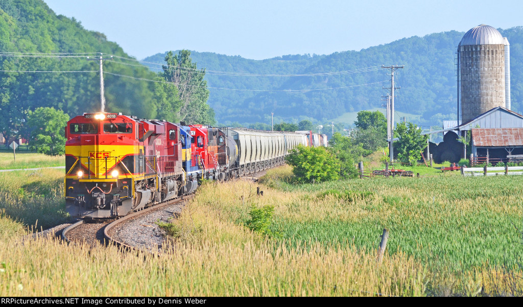 KCS 4018, ICE's Marquette Sub.
